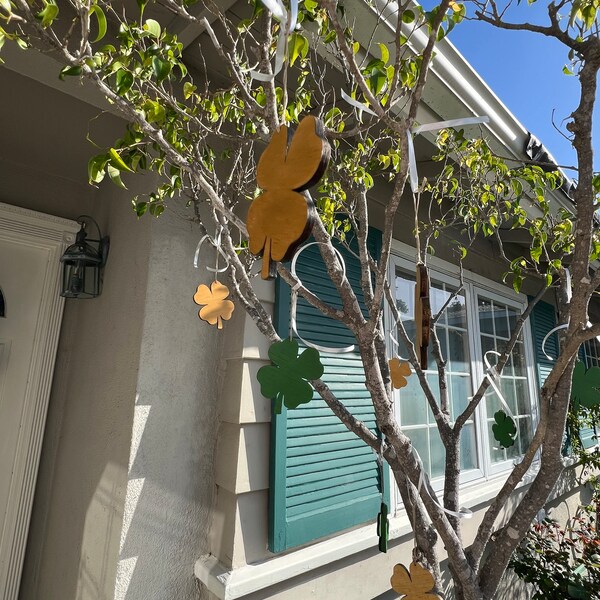 Wood Pedestal Risers, Small Plant Risers, Walnut Stained Risers , Black ...