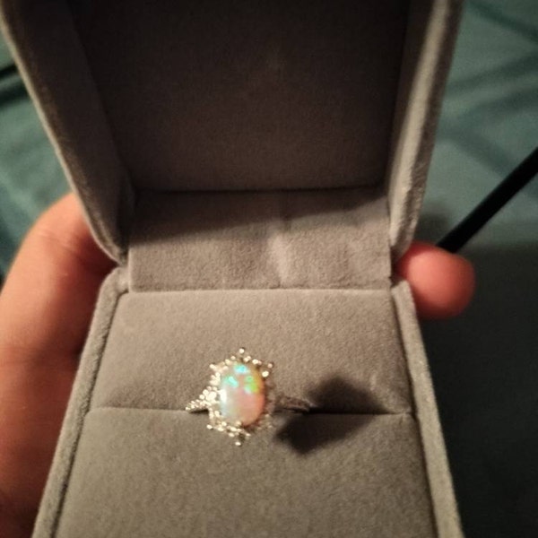 Nature Inspired Oval Shape Moissanite Leaf Engagement Ring Set, 14K ...