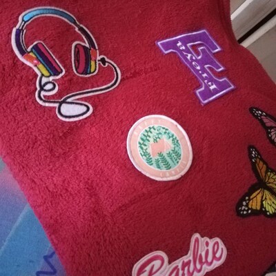 Headphones Iron-on Patch, Vintage Headphones Badge, 90s Pop Culture ...