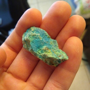 Raw Chrysocolla Stone From Peru Rough Chrysocolla Raw Stones Healing ...