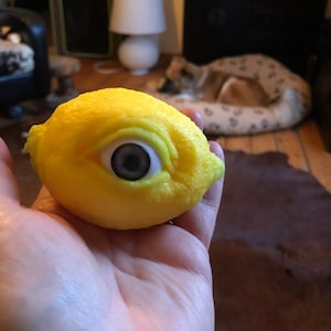 The All Seeing Lemon - Etsy Israel