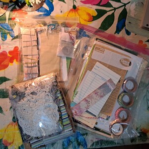 Rusted Keys Pack of 5, Junk Journal Ephemera, Great for Grungy, Rustic ...