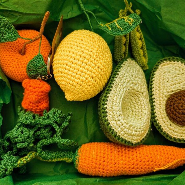 Crochet Onion Ring - Red and White, Pretend Play, Fake Food, Crochet ...