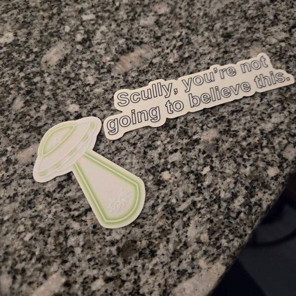 Alien Meme Subtitle Sticker | Television Show, Scully, Mulder ...