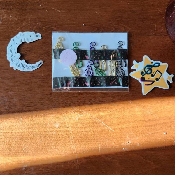 Set of 10 Quality Music Musical Treble Clef Coloured Metal Paper Clips ...