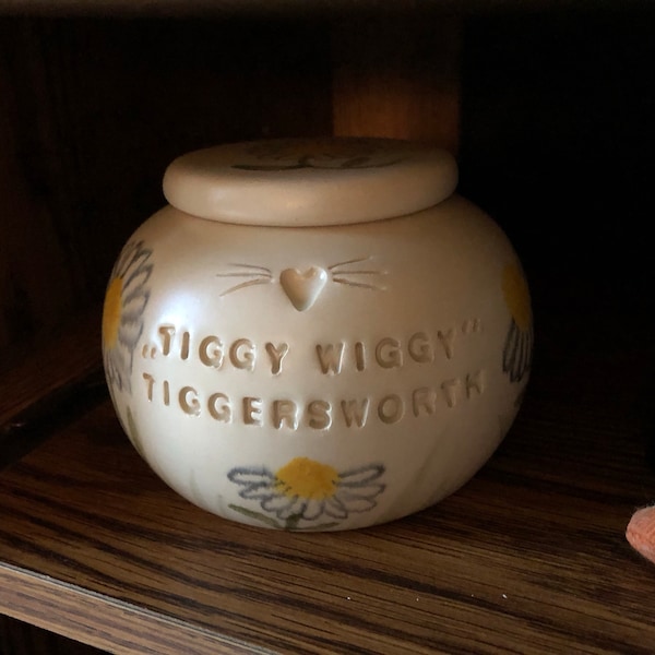Daisy Cat Urn, Yellow Cat Urn, Creamation Urn, Pottery Urn for Pets ...