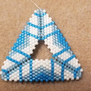 Russian Leaves Peyote Beadweaving Stitch Variation Tutorial ...
