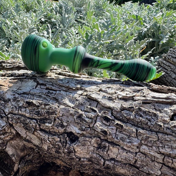 Glass Pipe, Tree Pipe, Black Glass Pipes, Black Sandblasted Bat Pipe ...