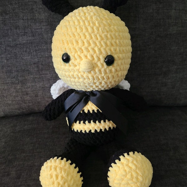 Hatching Bumblebee Crochet Pattern, Bee Pattern - Etsy
