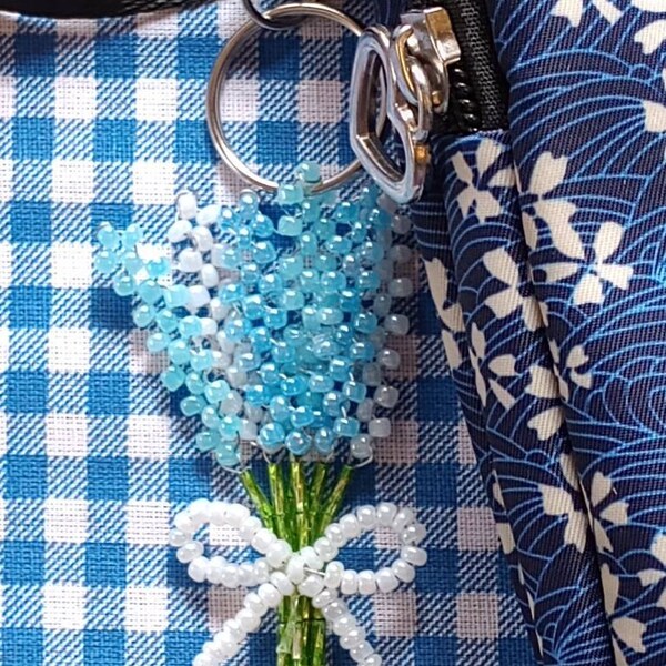 Beaded Flower Bouquet Keychain, Flower Keychain, Seed Bead Flowers ...