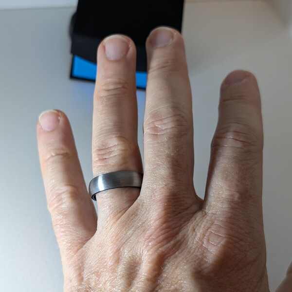 KNIGHT Steel Chain Black Titanium Wedding Ring With Round Black ...