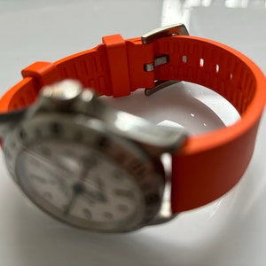 Premium FKM Rubber Hinge Watch Strap / White 20/22mm Quick Release ...