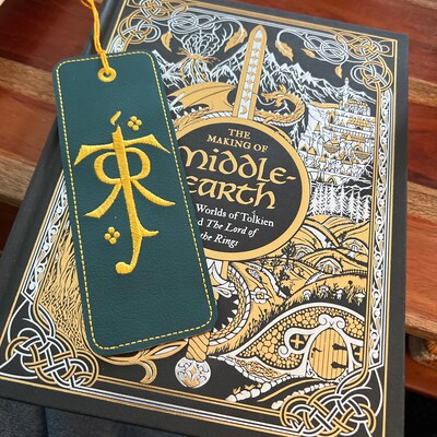 Handmaid's Tale Bookmark Embroidered Bookmark - Etsy