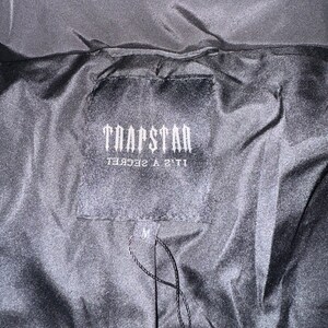 Trapstar Irongate Arch Logo Hooded Puffer Jacket in Black - Etsy