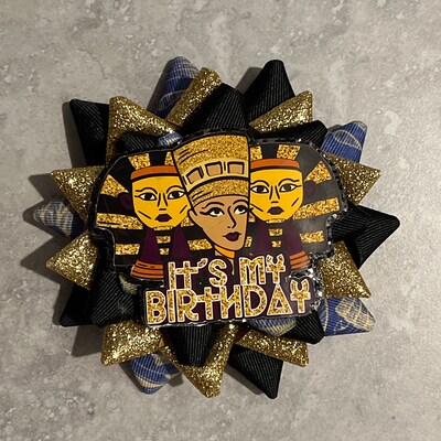 Custom Birthday Pins & Corsage, Birthday Pin, Birthday Party, Mum ...