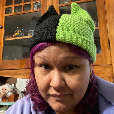 Two Tone Devil Horn Crochet Beanie / Color Block Demon Horned Beanie ...