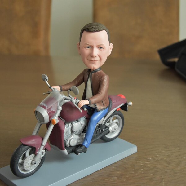 Custom Bobblehead on Motorcycle, Custom Racing Motorcycle Bobblehead ...
