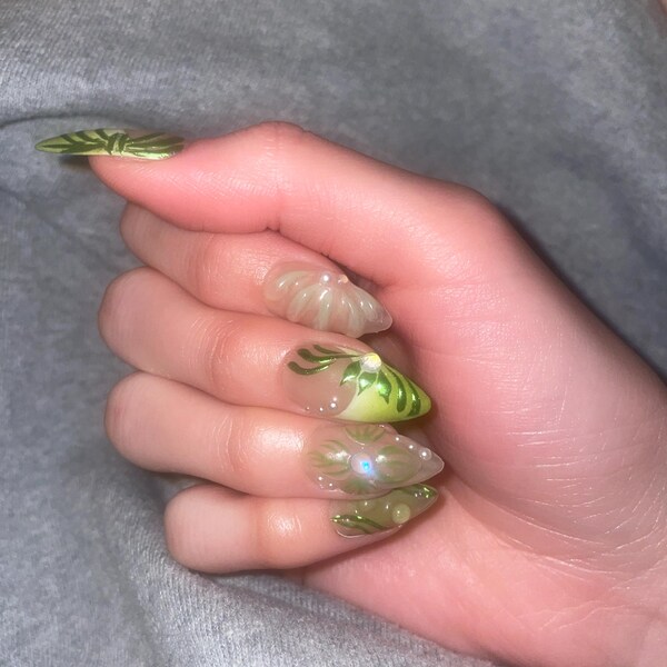 League of Legends Jinx Nail Art, Pink & Blue Graffiti Stiletto Nails ...