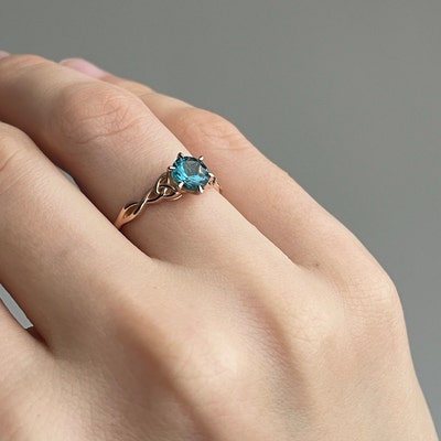 Hexagon Solar Eclipse Ring Sun & Moon Engraved Ring Crescent Moon ...