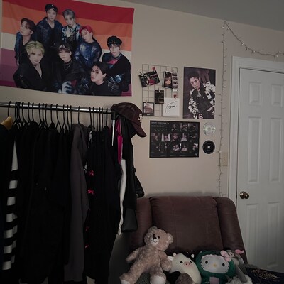 ATEEZ Members Lesbian Flag Banner, ATEEZ Group Photo Kpop Flag Tapestry ...