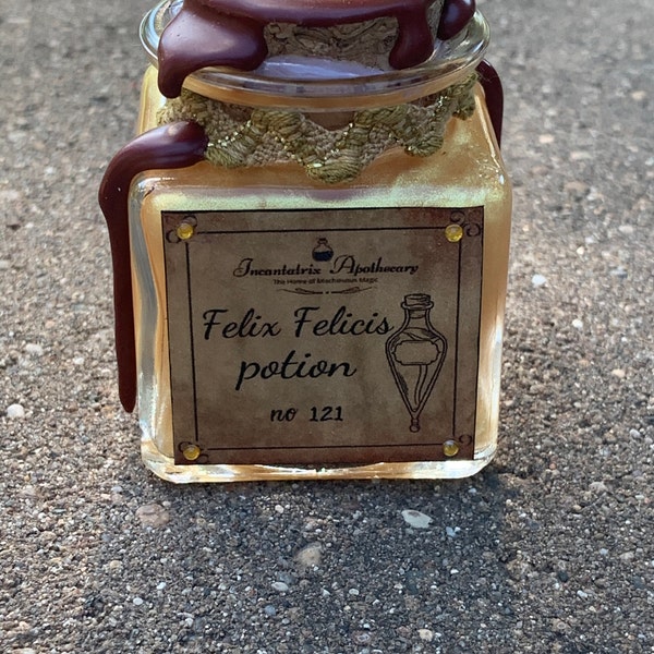 Liquid Luck Potion (lucky Spell) — Witch and Wizard Potions, Vials ...