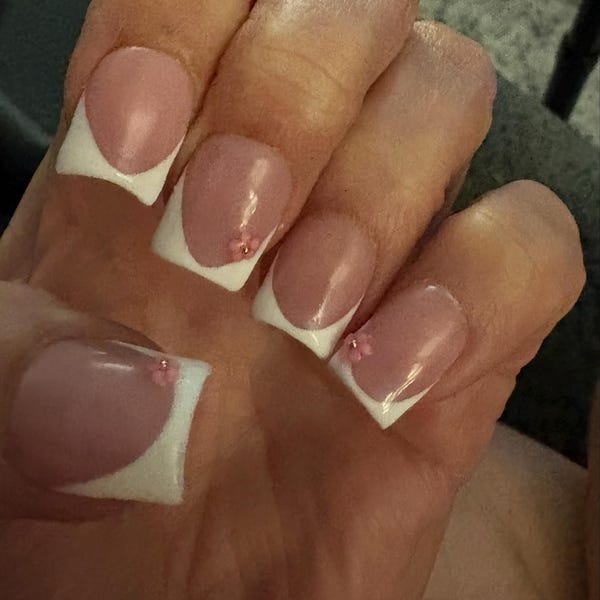 Deep French Press Ons - Classic White and Pink French Tip Nails ...
