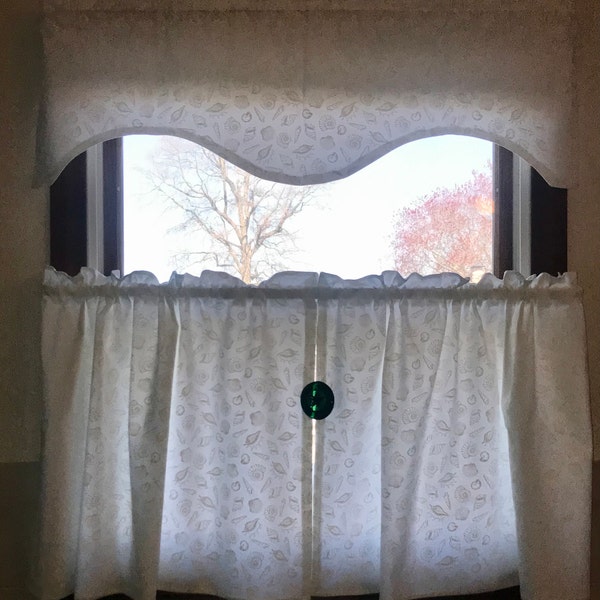 Coastal Cottage Valance With Beach Scene Print Fabric - Etsy