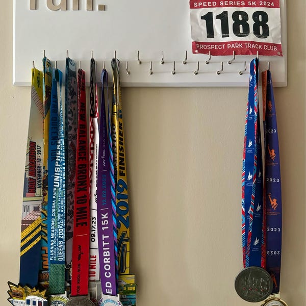 Running Medal Holder White With 3D Lettering in Aluminium or Acrylic ...