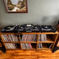 Medium Record Player Table on Castors Vinyl Record Storage - Etsy Canada