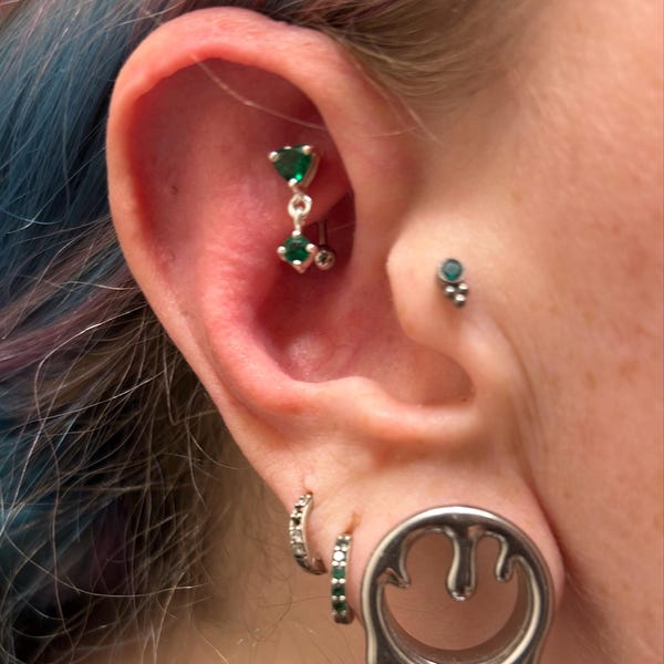 925 Sterling Silver Heart Dangling Jeweled Eyebrow Ring - 16G (1.2mm ...