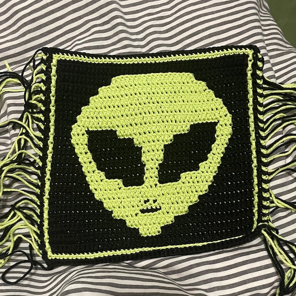 PDF PATTERN - "halloween - Eerie Alien" Mosaic Crochet Square - Etsy