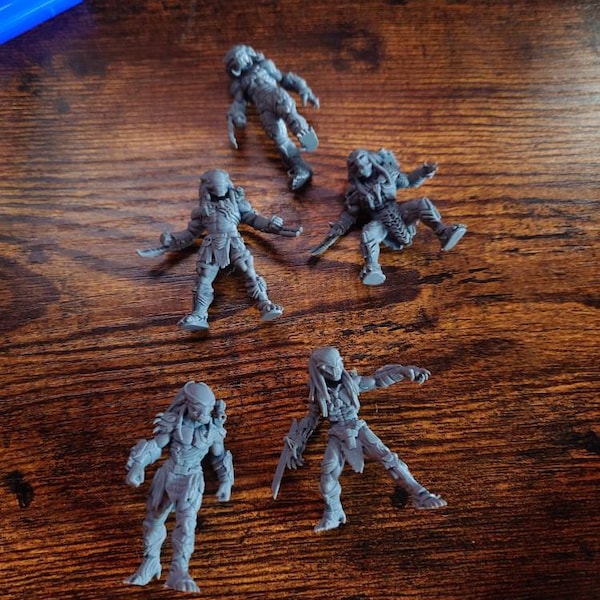Helldivers BUGS X 5 Starship Troopers sculpted by Papsikels - Etsy UK