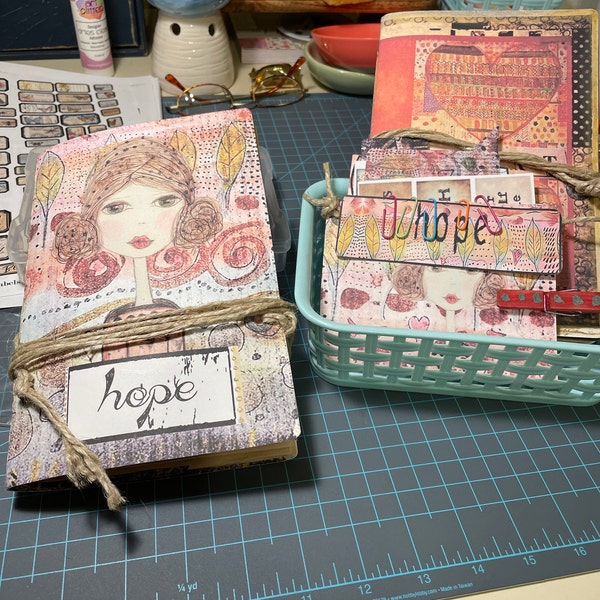 Digital Prints of Four Whimsy Girls With Purses and Pearls. Cute Prints ...