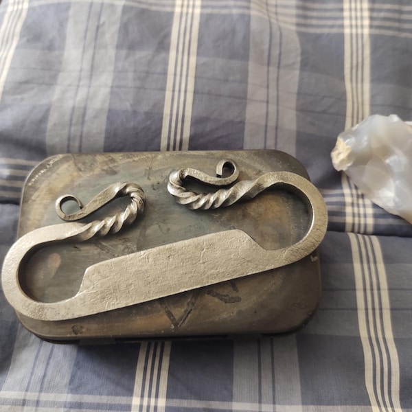 Large Hand Forged Silver or Black Blacksmith Horseshoe Nail Keyring ...