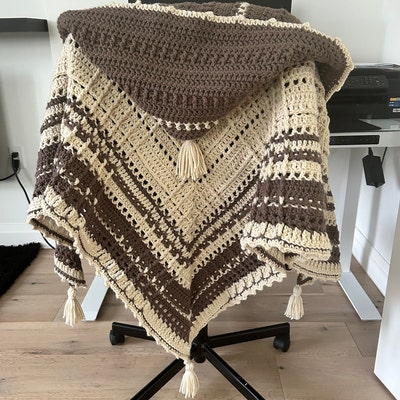 Nova Hooded Triangle Shawl Crochet Pattern, PDF Crochet Winter Hooded ...