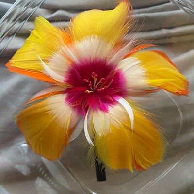 White Dovetail Shell Wedding Hatfor the Bridehula - Etsy