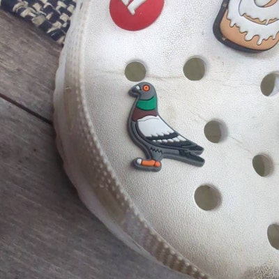 Shoe Charms to Fit Crocs Pvc Rubber Mix Styles Lips Kiss Butterfly ...