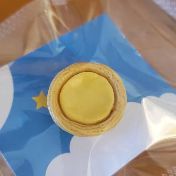 Quirky Crayon Shin-chan Bookmark -A Nostalgic Delight! Cute Bookmark ...