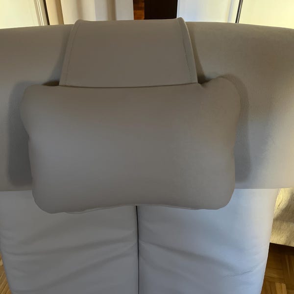 Leather Neck Half Roll From 30 X 7.5 X 15 Cm With Foam Filling Neck ...