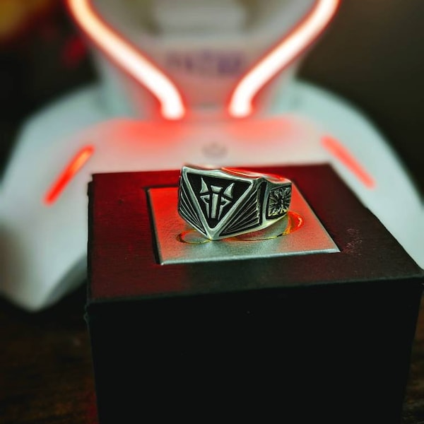 Institute Ring for House Mars From the Red Rising Series by Pierce ...