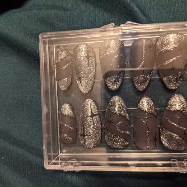 Black Stars Press on Nails, Black Coffin Nails, Custom Fake Nails, Handpainted False Nails ...