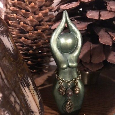 Gaia Story Goddess Statue statue, Figurine, Gaea, Earth Goddess, Mother ...