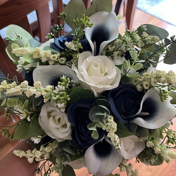 Navy Blue and White Bridal Bouquet, Navy Blue and White Wedding Flowers ...