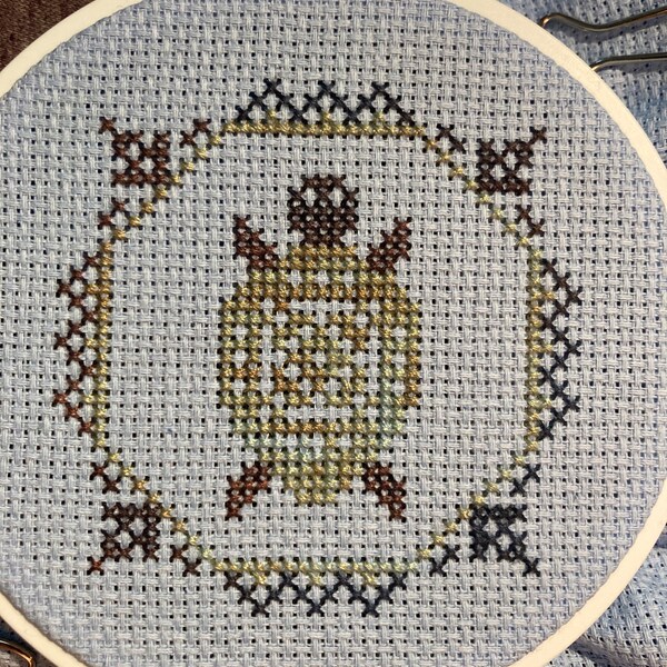 Quirky Quaker: Snail - PDF Pattern - Cross Stitch - Darling & Whimsy Designs - Etsy