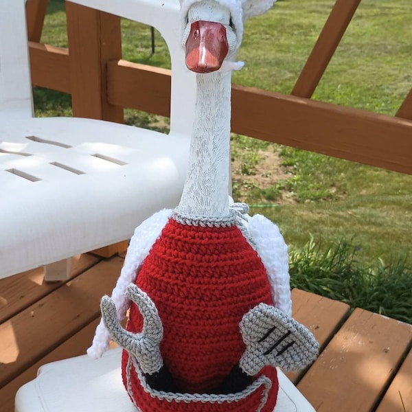 Grill Master BBQ Porch Goose Crochet Pattern - Funny Outdoor Goose ...