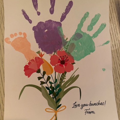 Flower Handprint Craft Art, Printable for Mom or Grandparents Handprint ...