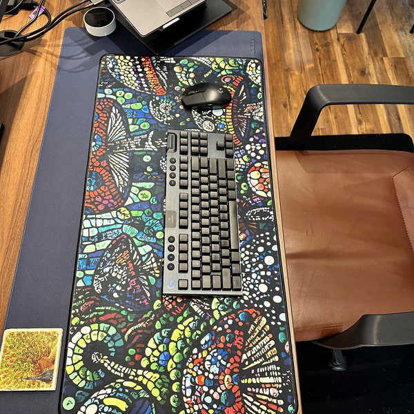 Lacey Leaf Organic Design Placemat. A Close-up View of Black Lacey ...