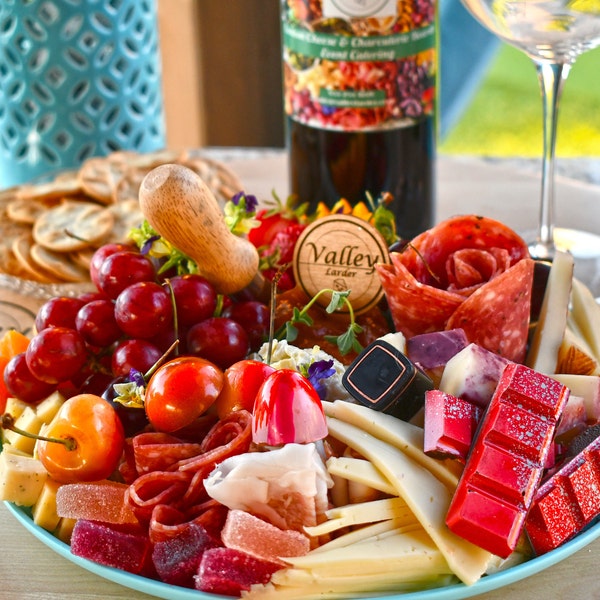 Grazing Table Sign, Wedding Charcuterie Table, Bridal Shower Eat Your ...