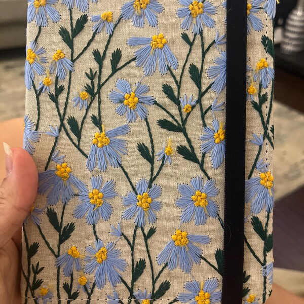 Embroidered Blue Daisy Gray Fabric Kindle Case,kindle 6" 2024, Kindle ...