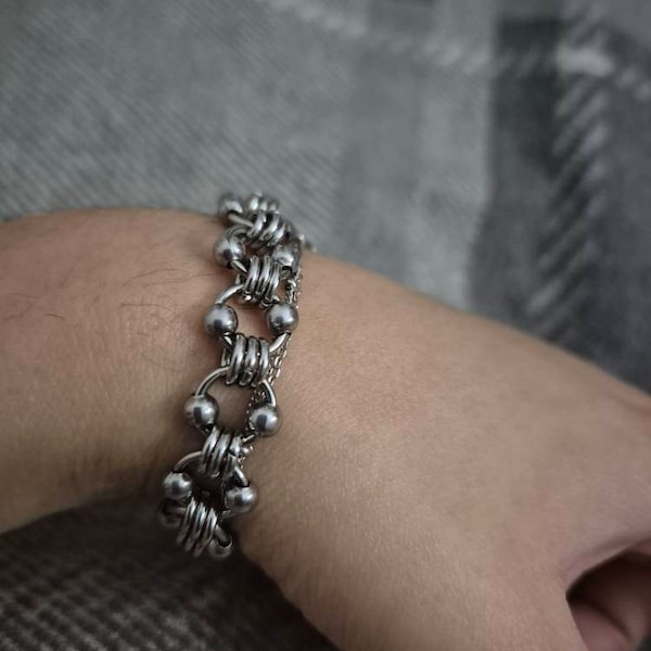 Daisy Chain Carabiner Keyring Chainmail | Stainless Steel | Hand Made ...